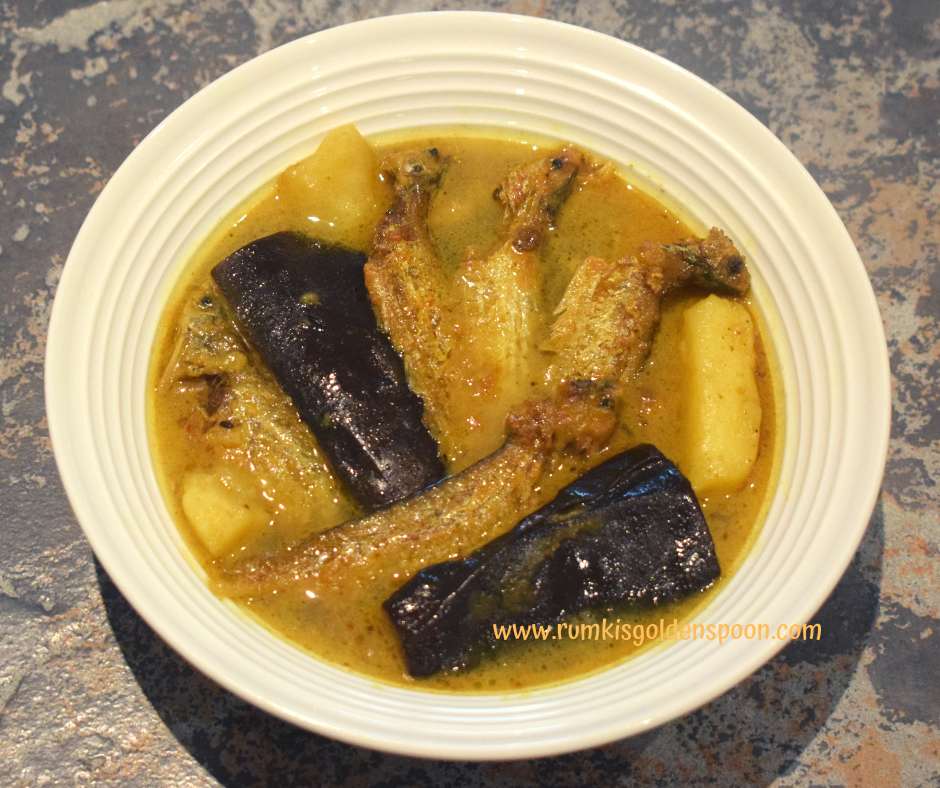 Kajoli / Bashpata Macher Aloo Begun Diye Jhol | Kajoli Fish Curry with ...