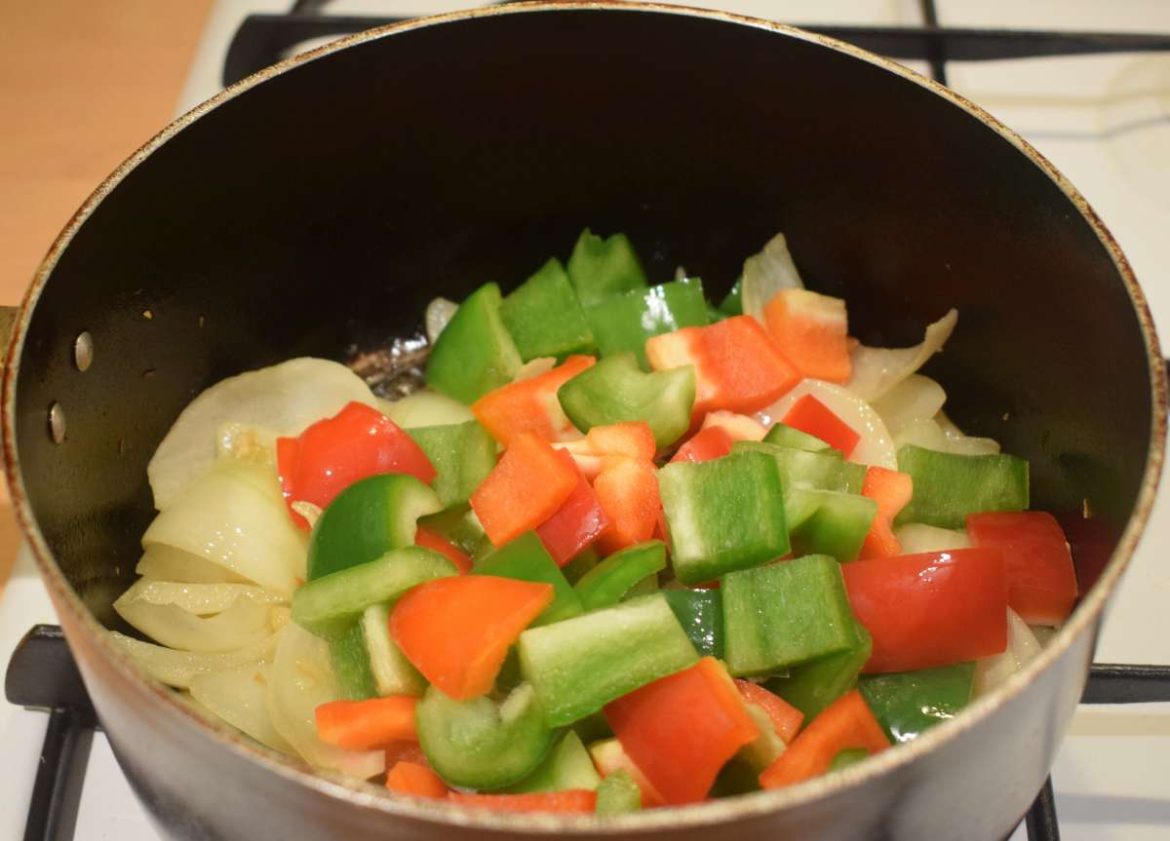 Chilli chicken dry | Chilli chicken recipe | How to make chilli chicken ...