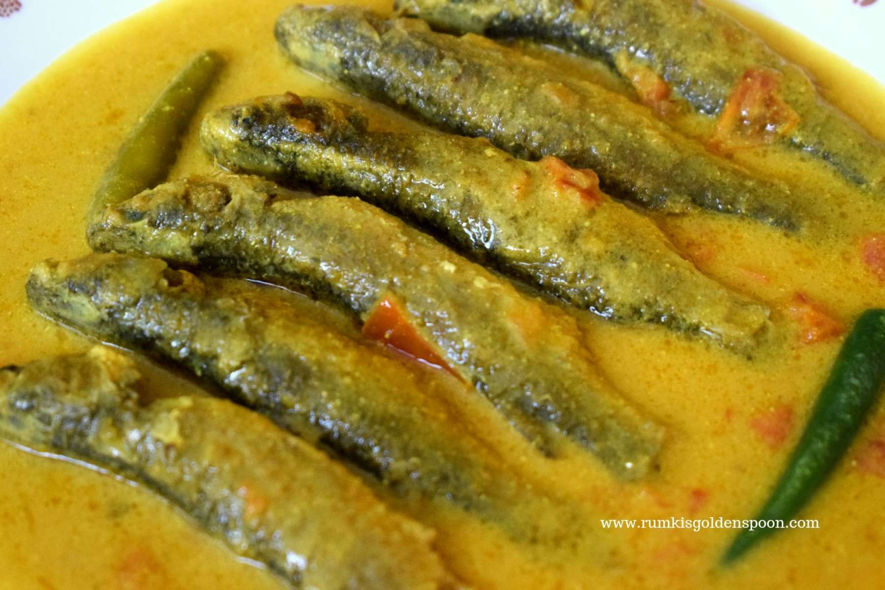 Bata Macher Shorshe Bata | Labeo Bata Fish Curry in Mustard Sauce ...