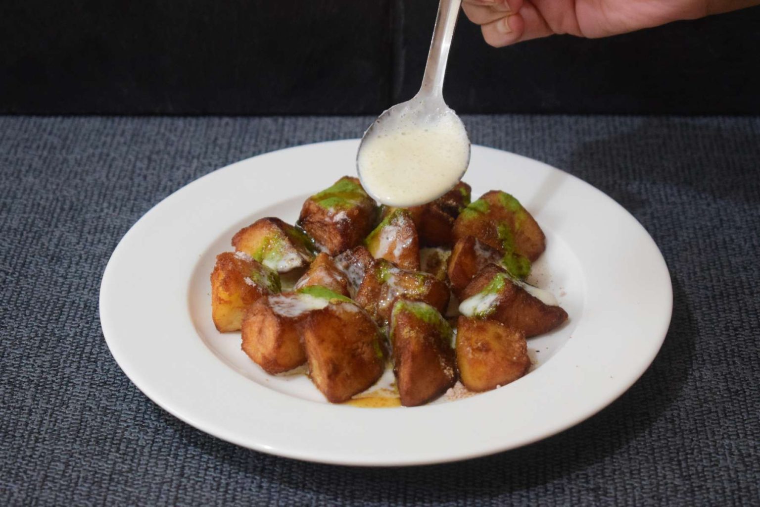 Aloo dahi chaat recipe | Dahi aloo chaat recipe | Potato chaat - Rumki ...