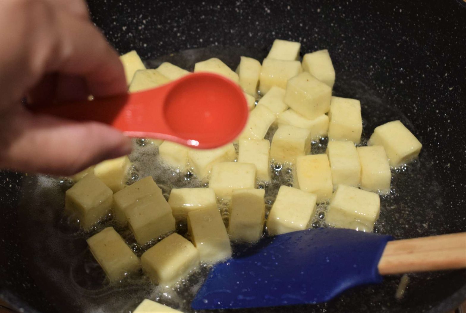 Chena murki recipe | Chenna murki | Paneer murki | Bengali sweet recipe ...