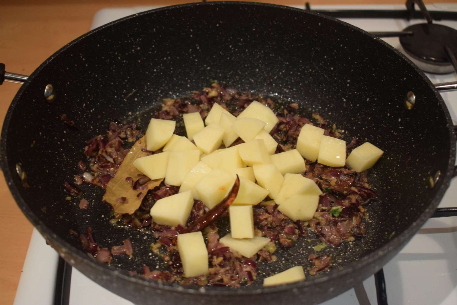 Ghugni recipe | Ghugni recipe Bengali | How to make ghugni | Matar ...