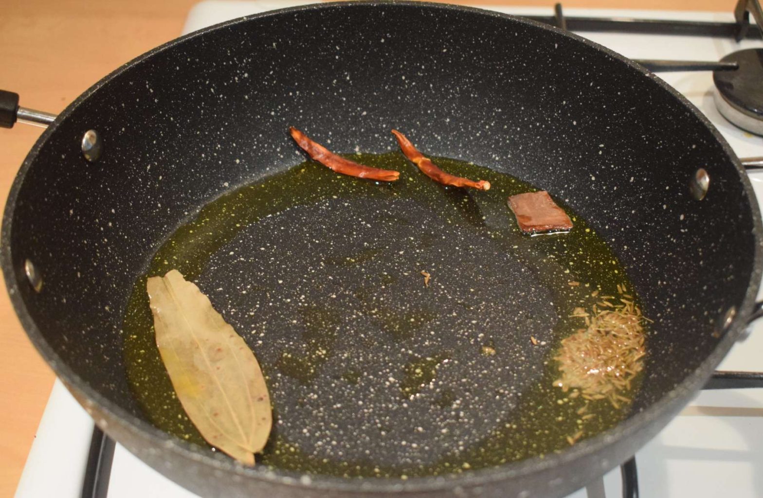 Ghugni recipe | Ghugni recipe Bengali | How to make ghugni | Matar ...