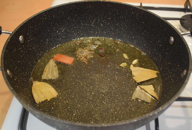 Doi maach | Doi rui recipe | Doi maach bengali recipe | Fish curry with ...