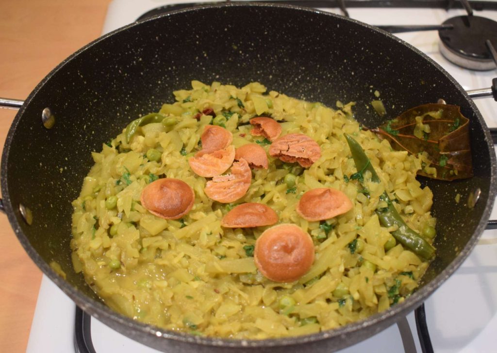 Lau ghonto recipe | Lau ghonto recipe bengali | Lau er ghonto | Bori ...