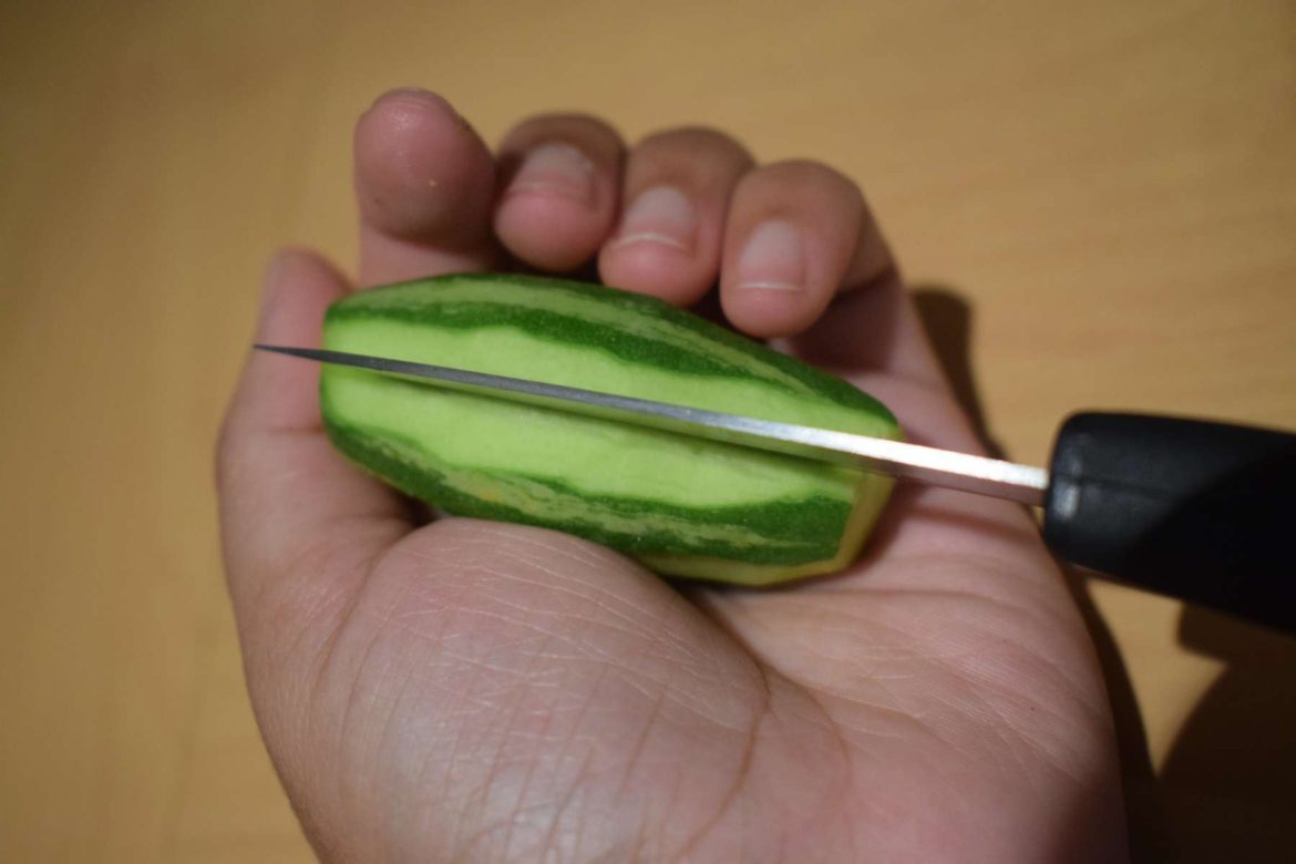 Potol posto | Potol posto Bengali recipe | How to make potol posto ...