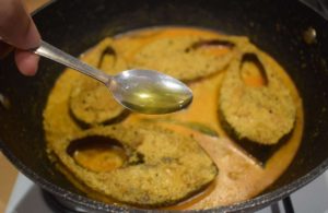 Shorshe ilish | Ilish shorshe recipe | Shorshe ilish bengali recipe ...