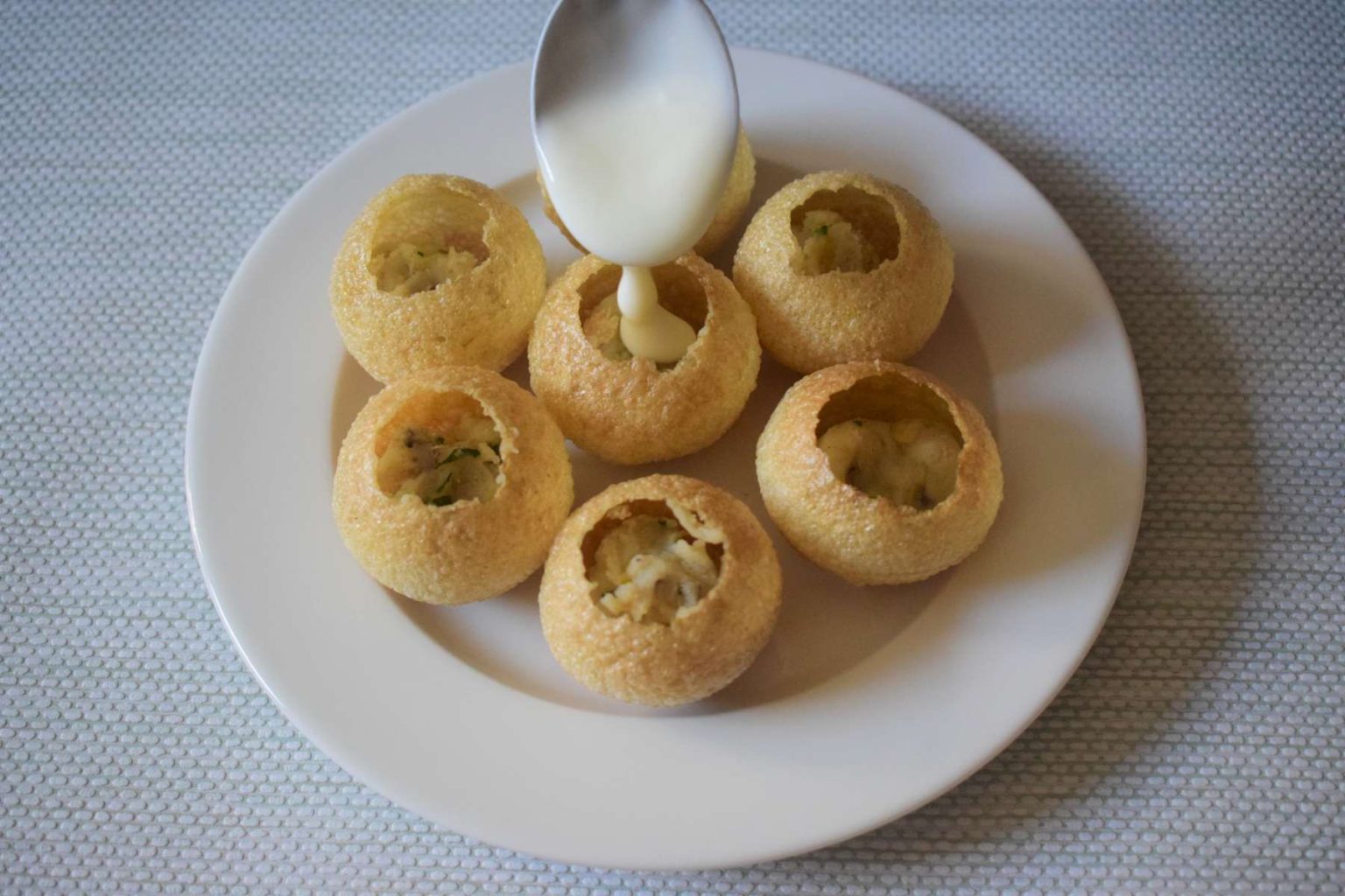 Doi fuchka | Doi fuska | Dahi phuchka | How to make doi fuchka - Rumki ...