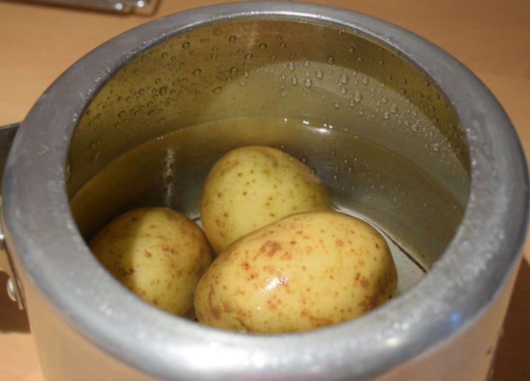 Doi fuchka | Doi fuska | Dahi phuchka | How to make doi fuchka - Rumki ...