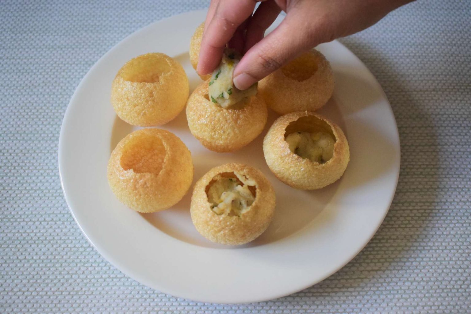 Doi fuchka | Doi fuska | Dahi phuchka | How to make doi fuchka - Rumki ...