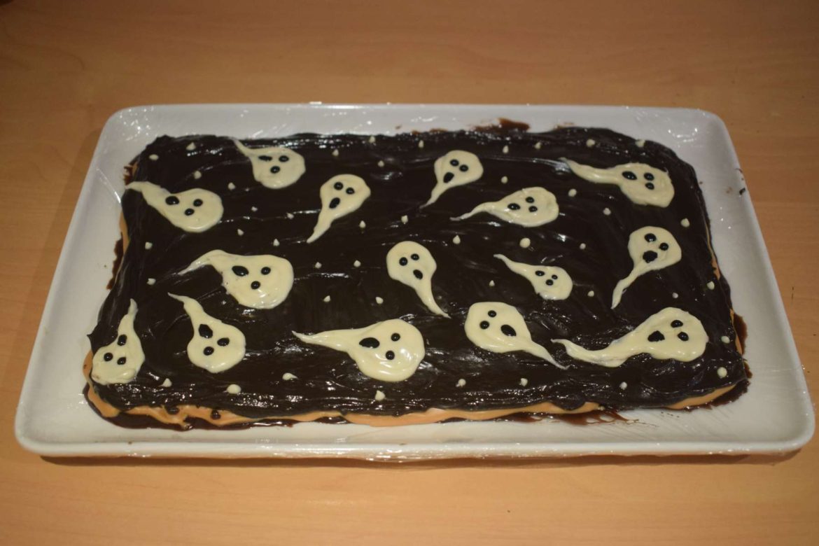 Halloween ghost bark | Ghastly bark | Halloween treats for kids ...