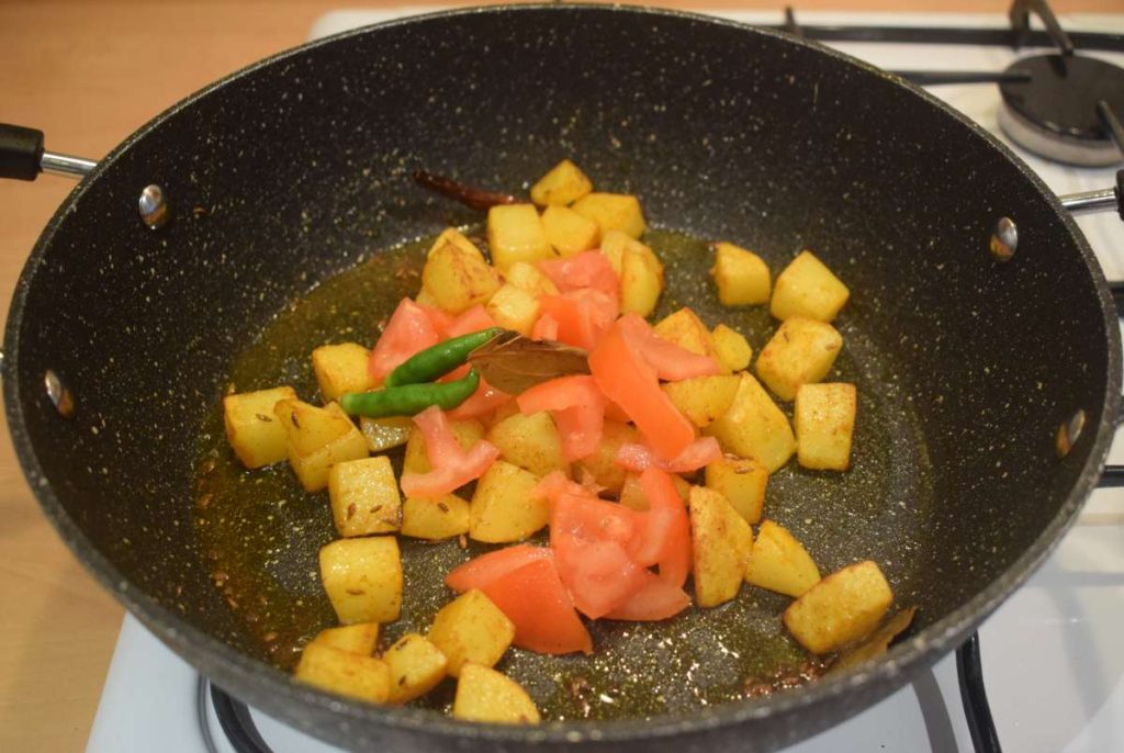 Niramish ghugni | Niramish ghugni recipe Bengali | Ghugni bengali ...