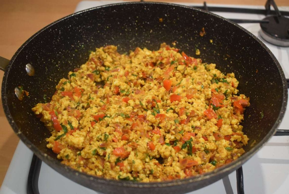 Paneer bhurji recipe | Dry paneer bhurji | How make paneer bhurji ...