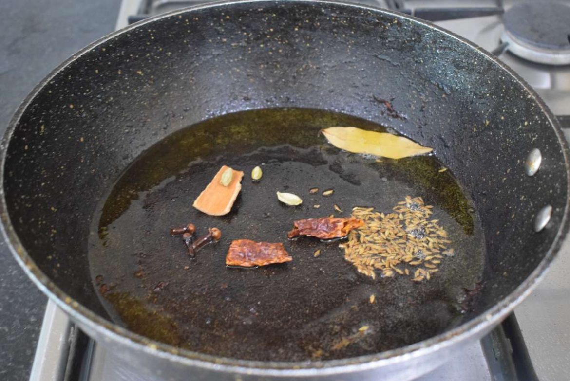 Kumro chingri | Misti kumro recipe | misti kumro diye chingri - Rumki's ...