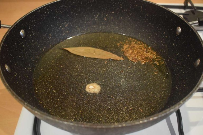 Patta gobhi ki sabji | Cabbage matar recipe | Cabbage stir fry - Rumki ...