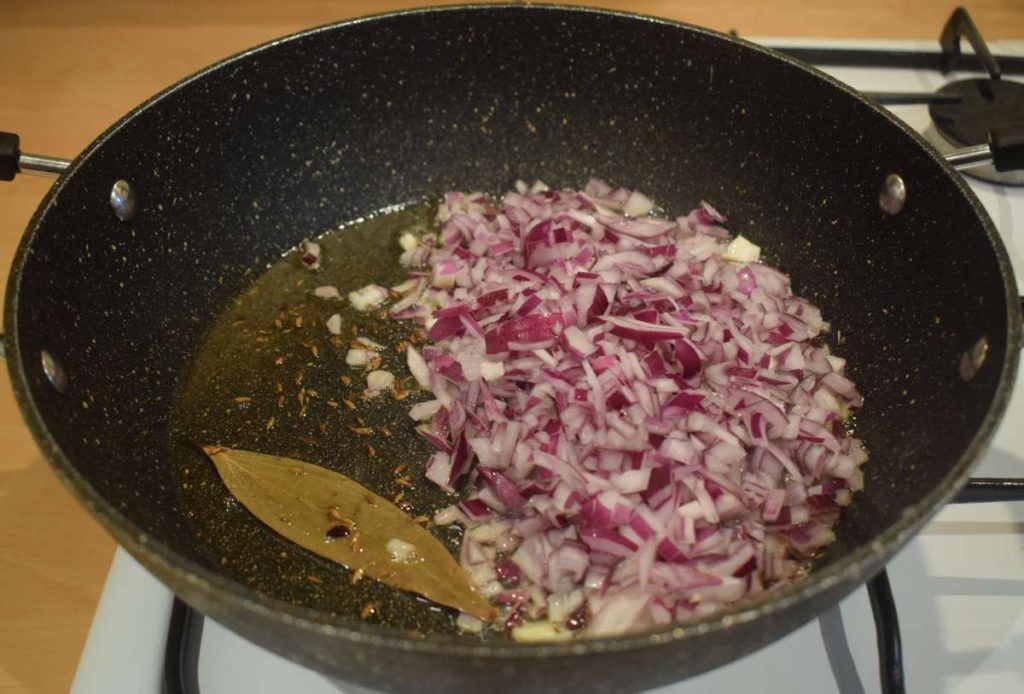 Patta gobhi ki sabji | Cabbage matar recipe | Cabbage stir fry - Rumki ...