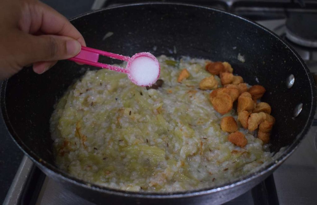 Gobindobhog chal diye lau ghonto | Lau ghonto with chal | Lau er ghonto ...