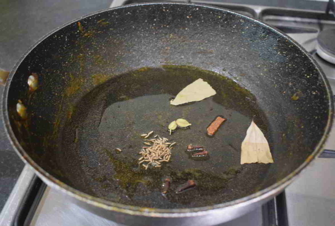 Capsicum Onion Tomato sabji | Capsicum Onion | Capsicum Onion curry ...