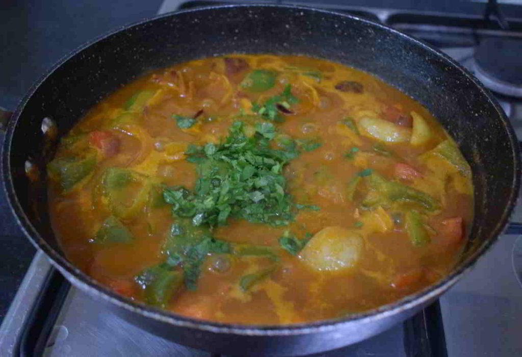 Capsicum Onion Tomato sabji | Capsicum Onion | Capsicum Onion curry ...