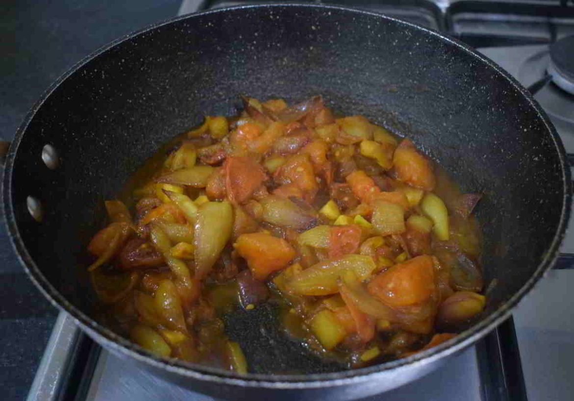 Capsicum Onion Tomato sabji | Capsicum Onion | Capsicum Onion curry ...