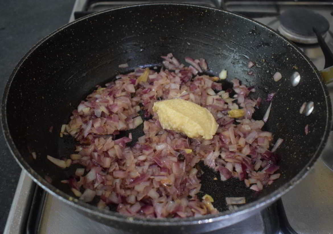 Meal maker curry | Soya chunks curry recipe| Soya chunks recipe Indian ...