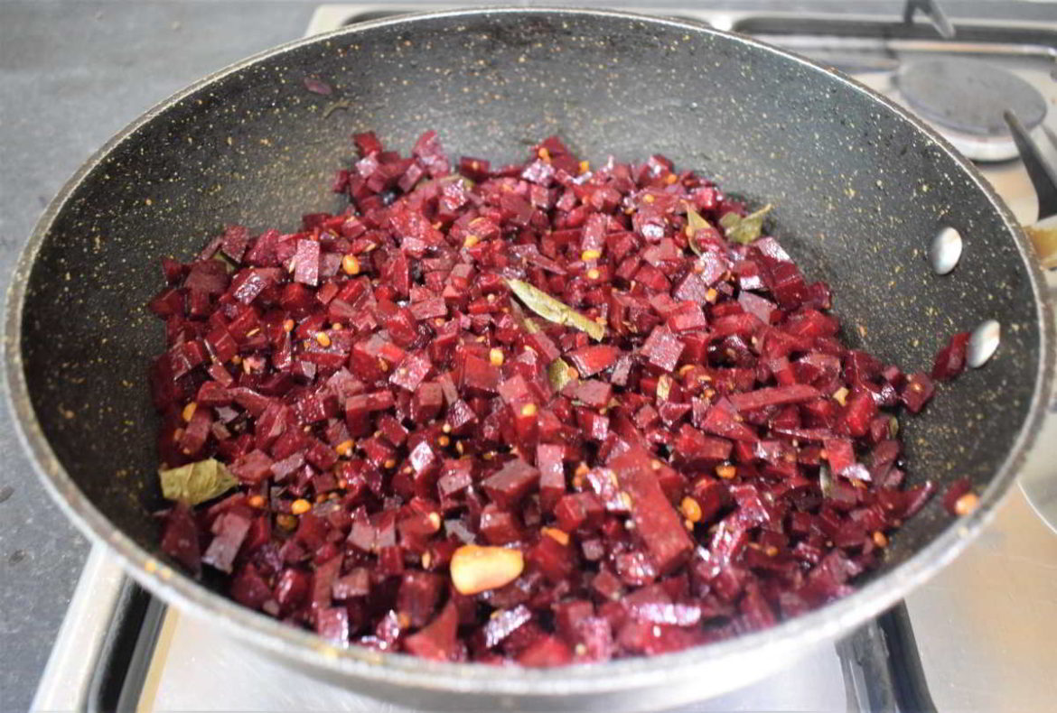 Beetroot pachadi | Beetroot chutney | How to make beetroot chutney ...