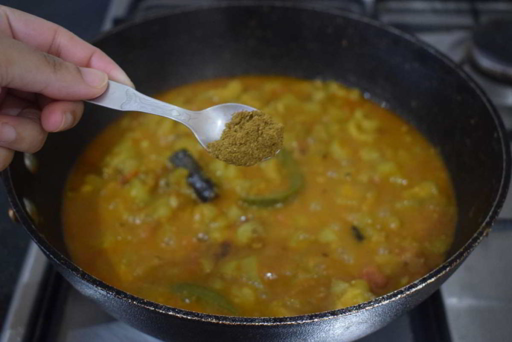 Turai ki sabji | Ridge gourd curry recipe | How to make turai ki sabzi ...