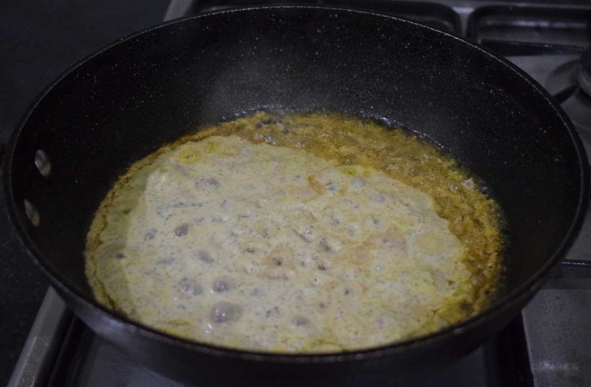 Shorshe potol recipe | Bengali potol recipe | Bengali veg recipe ...