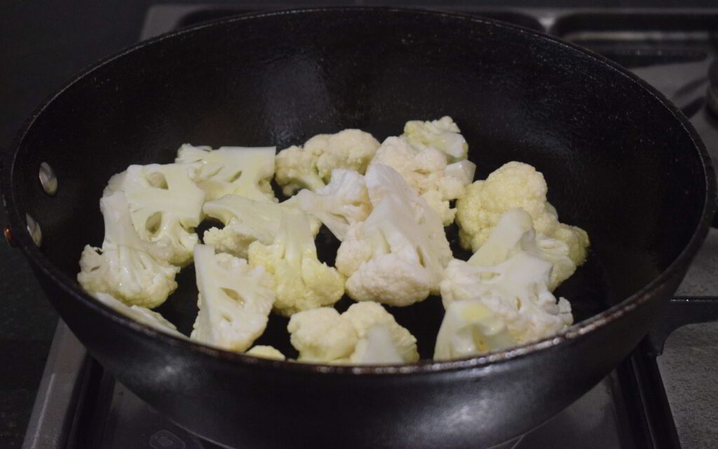 Achari Gobi recipe | Pickled cauliflower curry | How to make Achari ...