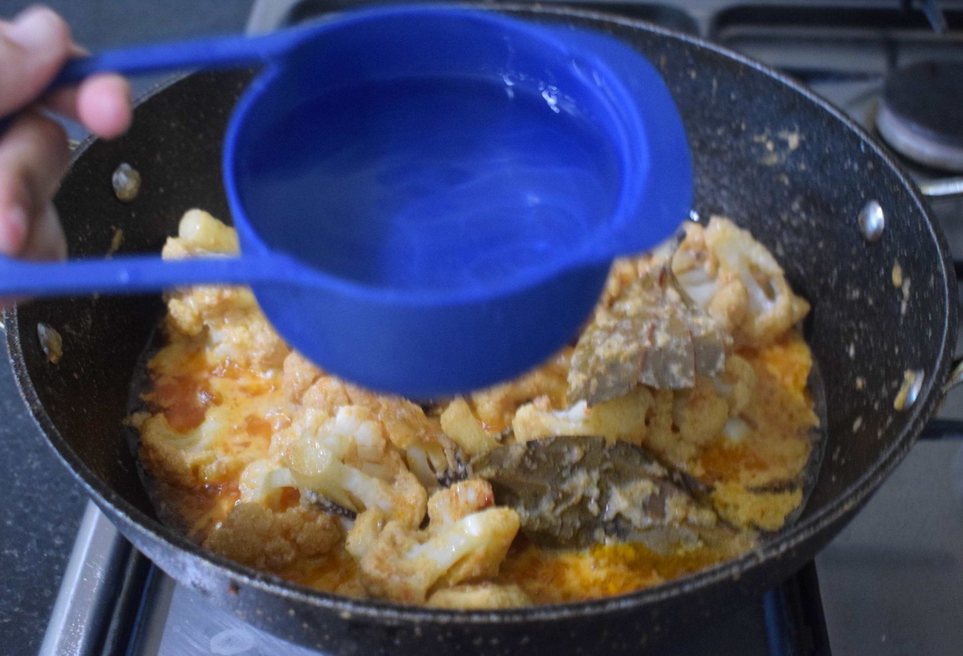 Fulkopir rezala | Cauliflower rezala recipe | Rezala recipe - Rumki's ...