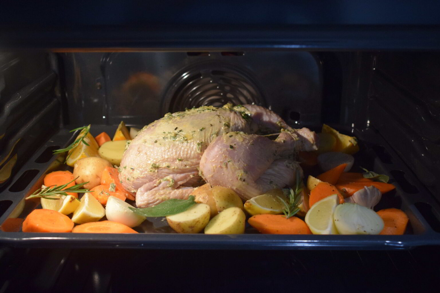 Xmas chicken recipe | Christmas chicken roast | Whole chicken roast ...
