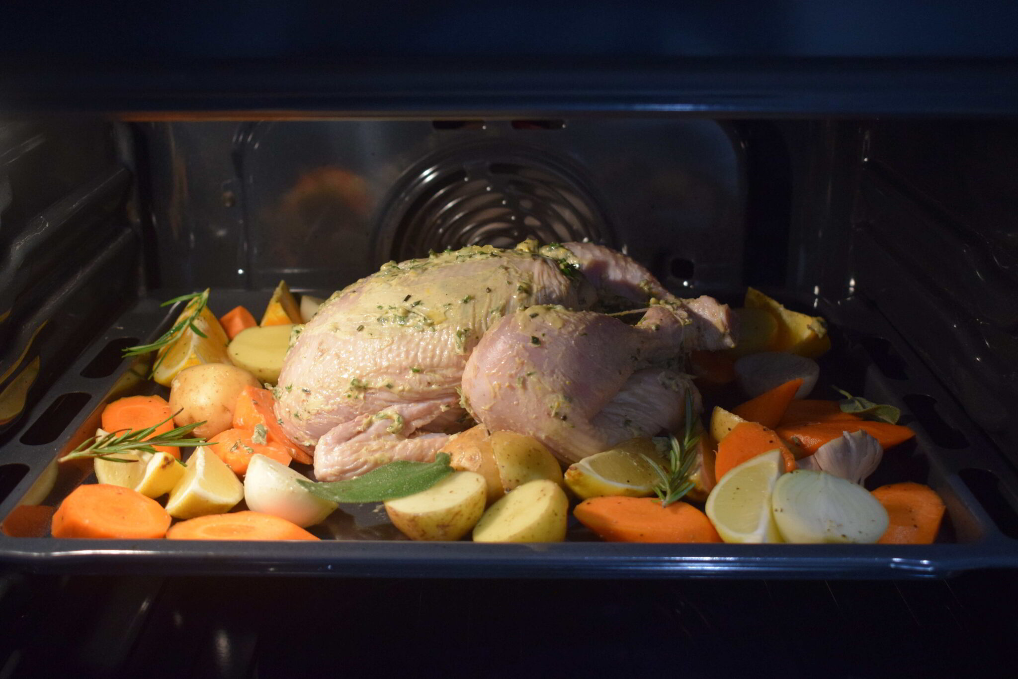 Xmas chicken recipe | Christmas chicken roast | Whole chicken roast ...