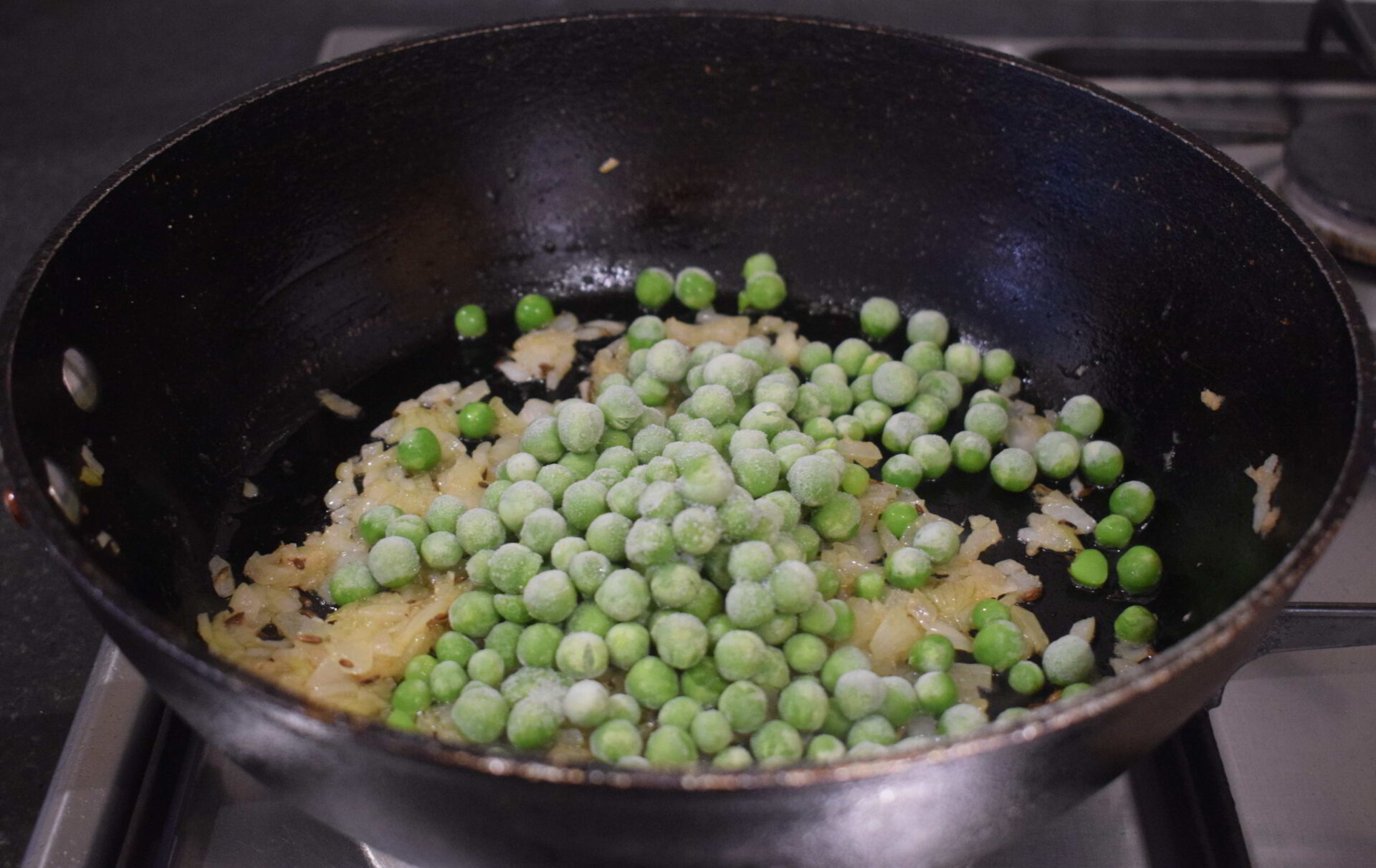 Aloo puff patties | Potato puff pastry | Aloo puff recipe - Rumki's ...