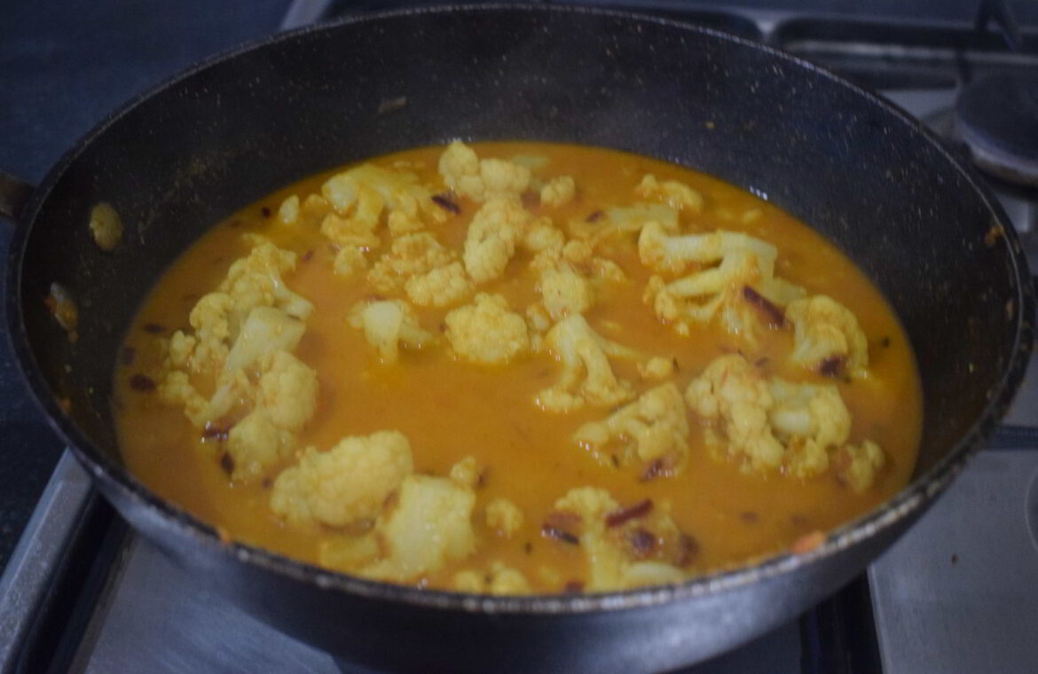 Dahi gobi | Dahi wali gobhi - Rumki's Golden Spoon