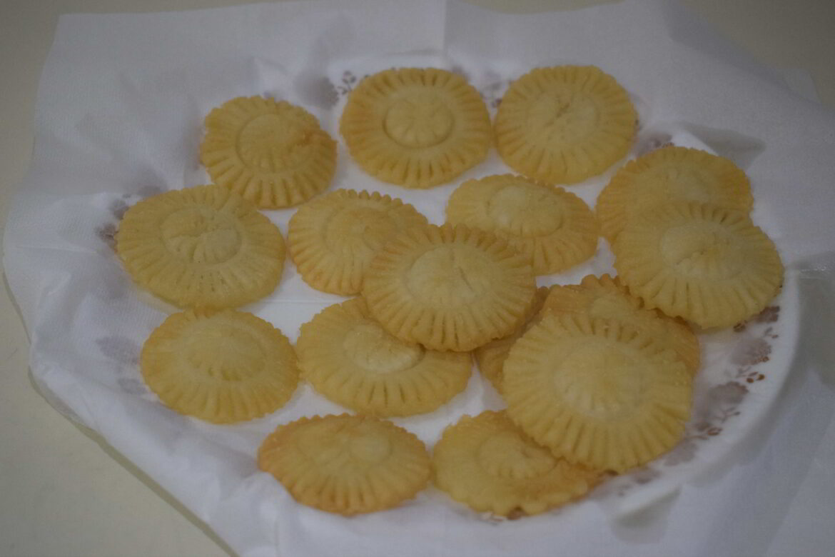 Nokshi pitha | Nakshi pitha recipe | Bengali pithe recipe - Rumki's ...