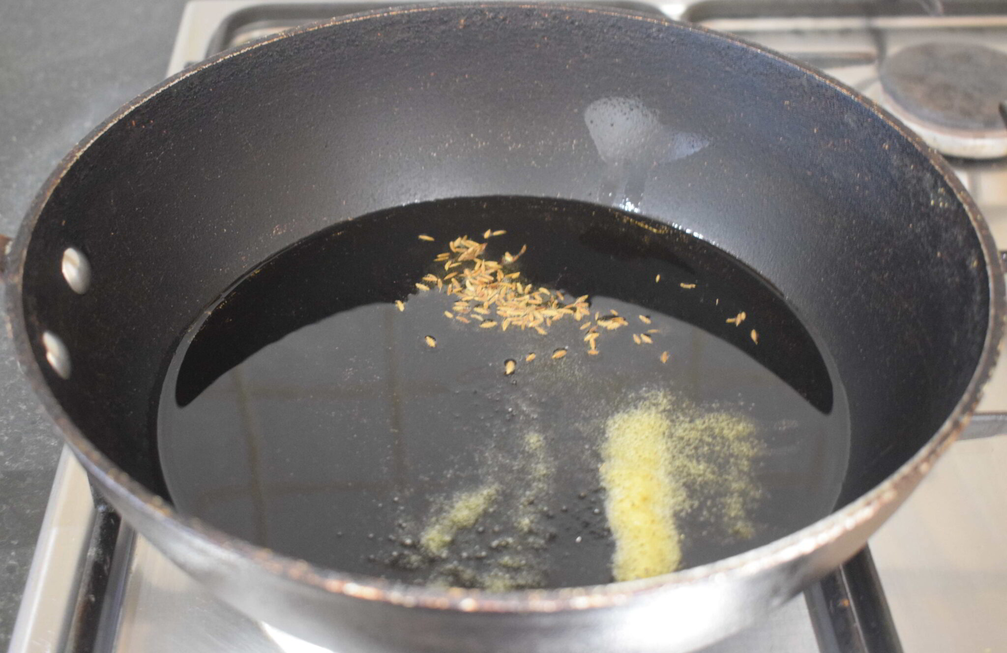 Aloo parwal ki bhujia | Aloo parwal dry sabji | Aloo parwal recipe ...