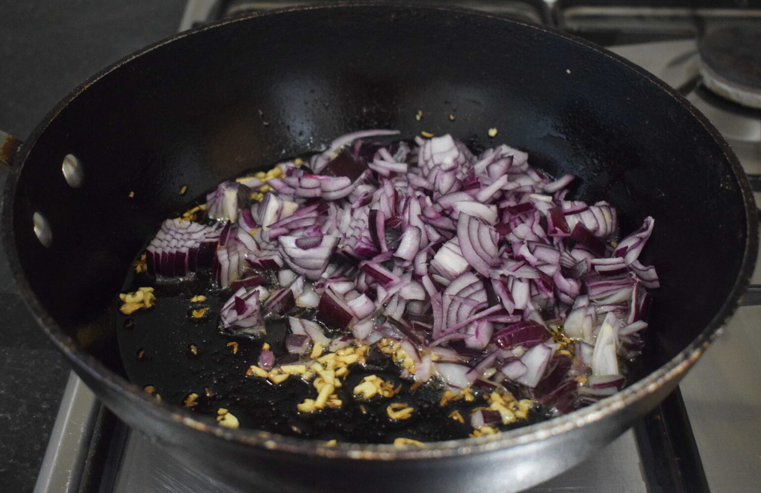 Aloo parwal ki bhujia | Aloo parwal dry sabji | Aloo parwal recipe ...