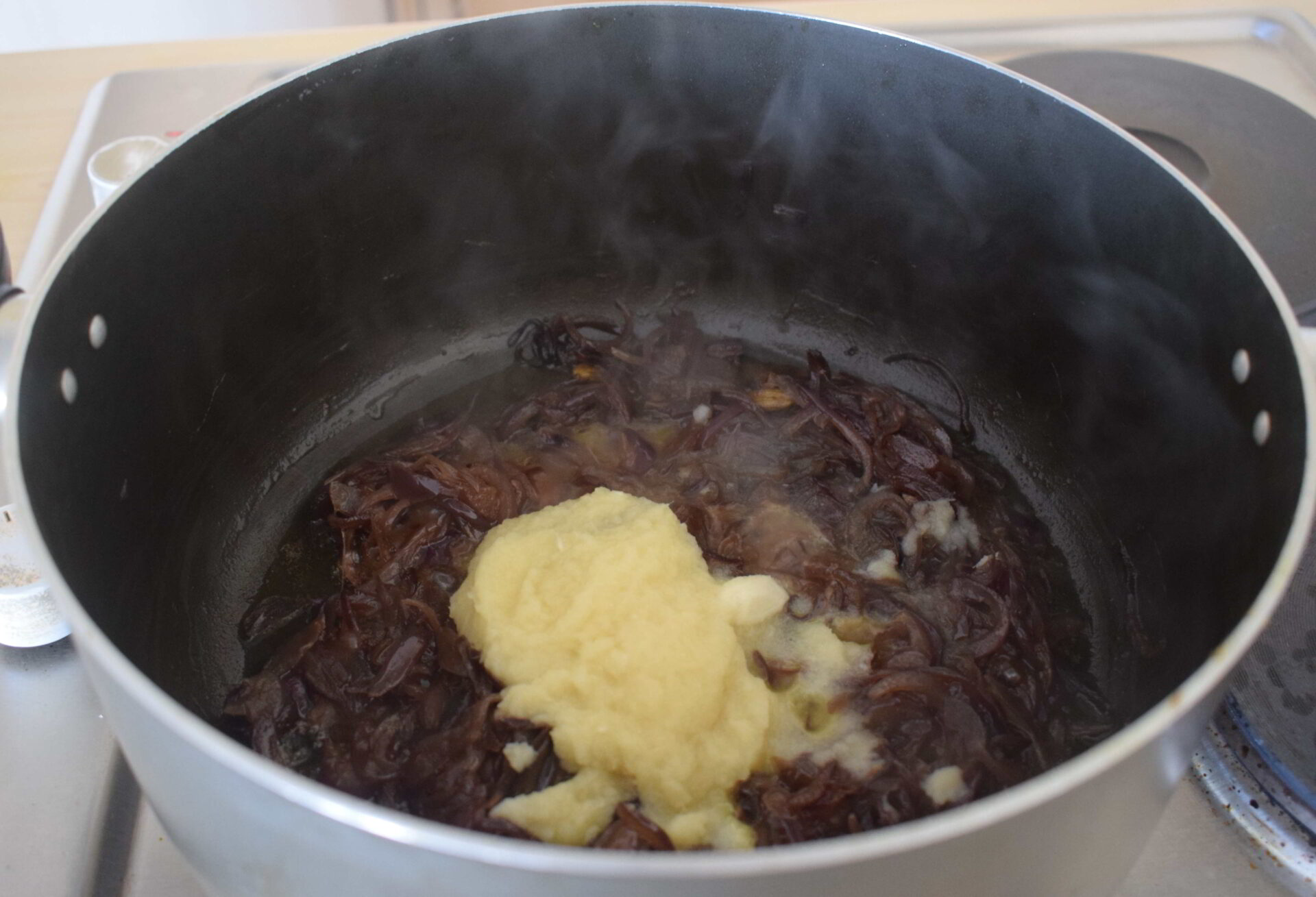 Bengali mutton curry | Pathar mangsho | Kochi pathar jhol - Rumki's ...